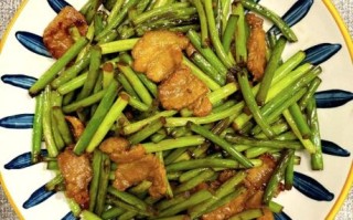 蒜苔炒肉怎么炒好吃_蒜苔炒肉家常做法步骤