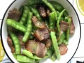 荷兰豆炒腊肉怎么做_荷兰豆炒腊肉的家常做法