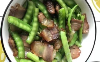 荷兰豆炒腊肉怎么做_荷兰豆炒腊肉的家常做法