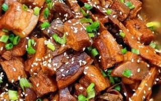 笋干烧肉怎么做才好吃_笋干烧肉要焯水吗