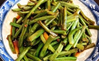 素炒豇豆怎么做_素炒豇豆焯水几分钟