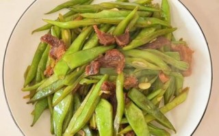 扁豆炒肉怎么炒好吃_扁豆炒肉焯水还是不焯水