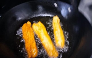 家常油条最简单做法_油条怎么和面才蓬松