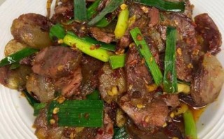 蒜苗炒香肠怎么炒才好吃_家常做法步骤详解