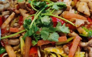 泡椒鸡杂怎么做_泡椒鸡杂热量高吗