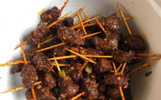 牙签牛肉串怎么腌制才嫩_牙签牛肉串用哪块肉最好