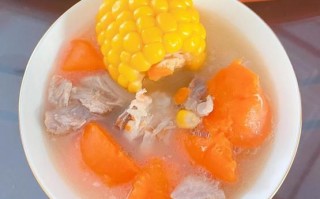 玉米排骨胡萝卜汤怎么炖好喝_玉米胡萝卜排骨汤的做法窍门