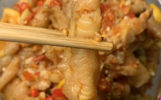 酸辣脱骨鸡爪怎么做_网红酸辣脱骨鸡爪做法