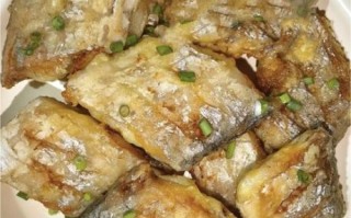 炸带鱼怎么酥脆_炸带鱼怎么做才好吃