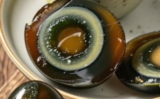 松花皮蛋怎么做_松花皮蛋配方比例