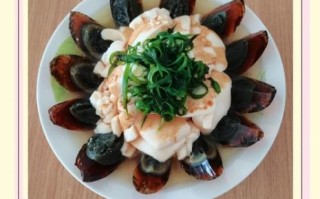 松花蛋拌豆腐怎么做_松花蛋凉拌豆腐好吃吗