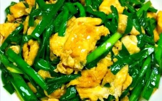 鸡蛋炒韭菜怎么做_韭菜炒鸡蛋先放哪个