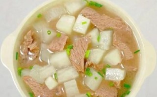 白萝卜炖牛肉汤的功效_适合什么人喝