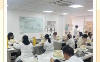 蛋糕培训机构哪家好_学蛋糕要多久
