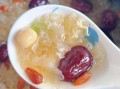 银耳莲子汤热量高吗_减肥能喝吗
