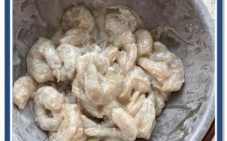 面粉炸大虾怎么做_家常炸虾酥脆技巧