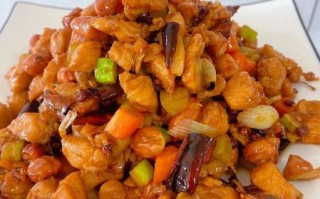 宫爆鸡丁怎么烧好吃_正宗宫保鸡丁做法