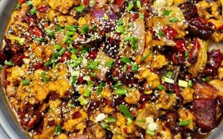 麻辣干锅鸡怎么做_麻辣干锅鸡用什么配菜