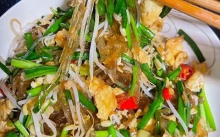 黄豆芽炒粉条肉怎么做_黄豆芽炒粉条肉的家常做法