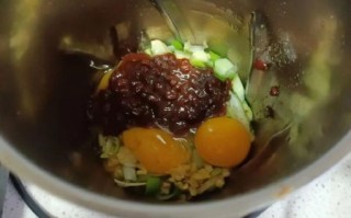 炸豆腐丸子怎么做_炸豆腐丸子酥脆秘诀