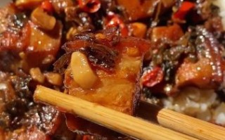 菜干焖五花肉怎么做_菜干焖五花肉要焯水吗