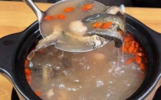 泥鳅汤怎么烧才会白_泥鳅汤变白秘诀