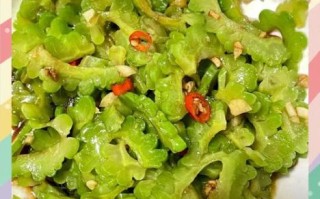 凉拌苦瓜怎么做好吃又简单_苦瓜不苦的做法窍门