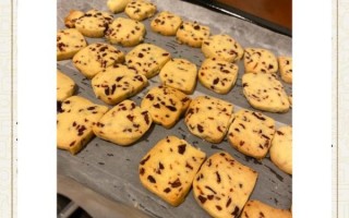 饼干烤出来不脆怎么办_黄油饼干为什么软塌