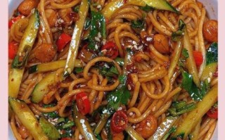 夏天面条怎么做好吃_凉面酱汁怎么调