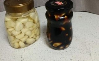 泡腊八蒜用陈醋行吗_陈醋泡腊八蒜好吃吗