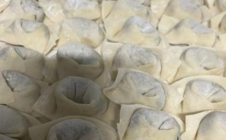 馄饨的家常做法_怎么包馄饨不破皮