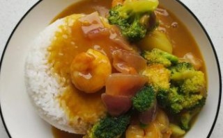 咖喱虾仁炒饭怎么做_咖喱虾仁炒饭家常做法