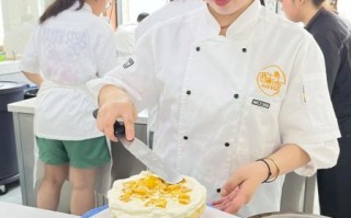学做蛋糕的学校哪家好_学费多少钱