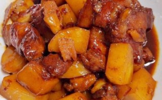 红烧肉炒土豆怎么做_红烧肉炒土豆先炒哪个