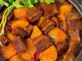 正宗土豆炖牛肉怎么做_牛肉炖多久才软烂