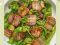 青椒炒回锅肉怎么做_回锅肉先煮还是先炒