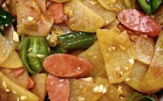 尖椒土豆片怎么做才脆_尖椒土豆片用不用焯水