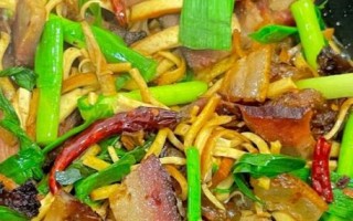 炒熏肉的家常做法_炒熏肉怎么做好吃