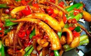 鱿鱼怎么做才嫩_焯水还是直接炒