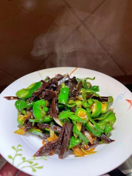 油焖辣椒咸菜怎么做_油焖辣椒咸菜做法窍门-第1张图片-山城妙识