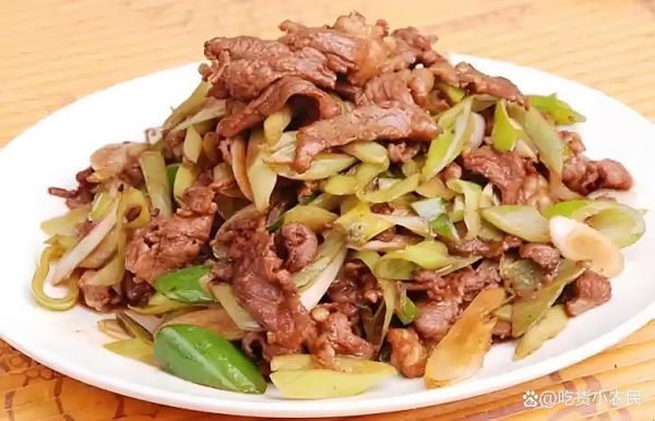 蒜苗炒羊肉怎么炒好吃_羊肉去膻技巧-第3张图片-山城妙识 蒜苗炒羊肉怎么炒好吃_羊肉去膻技巧-第3张图片-山城妙识