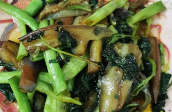 紫茄子炒豆角怎么做_紫茄子炒豆角的家常做法-第1张图片-山城妙识 紫茄子炒豆角怎么做_紫茄子炒豆角的家常做法-第1张图片-山城妙识