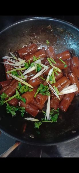 肉皮怎么做好吃_肉皮的家常做法步骤-第1张图片-山城妙识