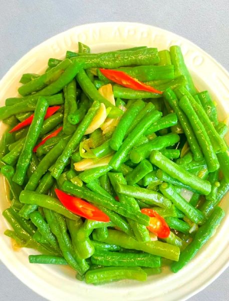 素炒豆角怎么炒好吃_素炒豆角的家常做法-第1张图片-山城妙识