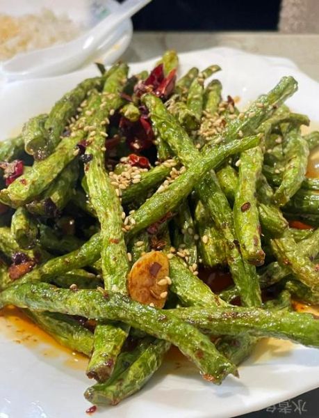 干煸芸豆怎么做才酥脆_干煸芸豆用不用焯水-第2张图片-山城妙识 干煸芸豆怎么做才酥脆_干煸芸豆用不用焯水-第2张图片-山城妙识