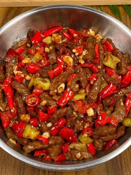 小炒牛肉怎么炒才嫩_小炒牛肉的家常做法窍门-第2张图片-山城妙识