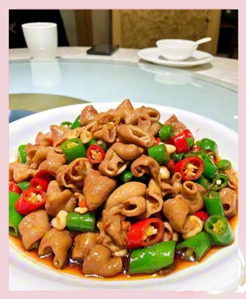 尖椒肥肠怎么做好吃_家常肥肠去腥技巧-第3张图片-山城妙识 尖椒肥肠怎么做好吃_家常肥肠去腥技巧-第3张图片-山城妙识