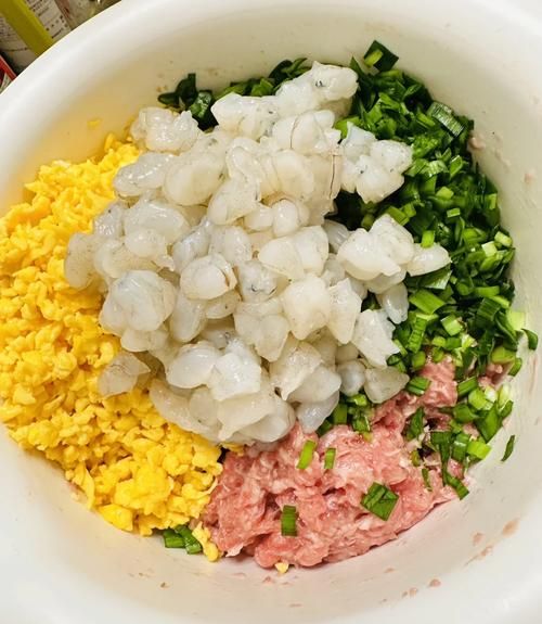 正宗三鲜馅饺子怎么做_三鲜馅饺子是哪三鲜-第2张图片-山城妙识