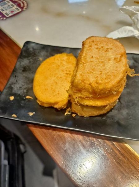 炸馒头片裹鸡蛋怎么做_炸馒头片裹鸡蛋不吸油技巧-第3张图片-山城妙识