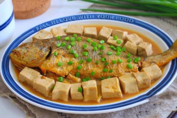 黄鱼炖豆腐怎么做好吃_家常黄鱼炖豆腐的做法窍门-第1张图片-山城妙识 黄鱼炖豆腐怎么做好吃_家常黄鱼炖豆腐的做法窍门-第1张图片-山城妙识